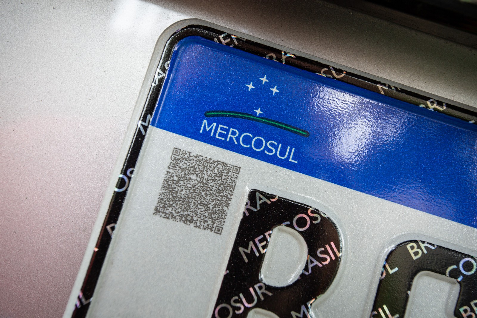 O que aparece no QR Code das placas do padrão Mercosul? G1 testou ...